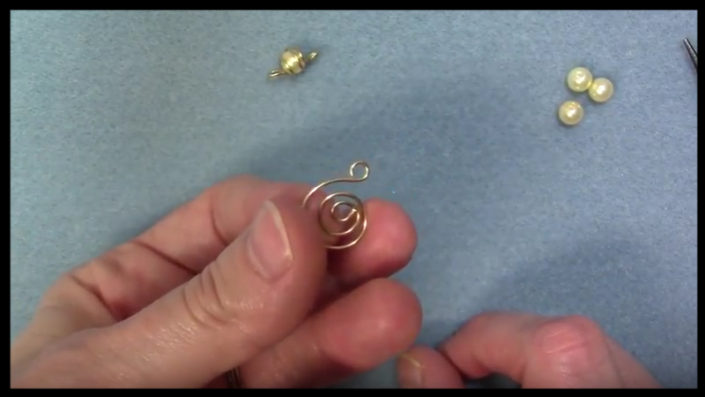 How to Make a Wire Bead Cage | Craft Minute