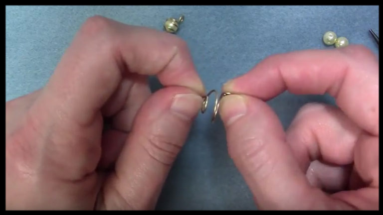 How to Make a Wire Bead Cage | Craft Minute