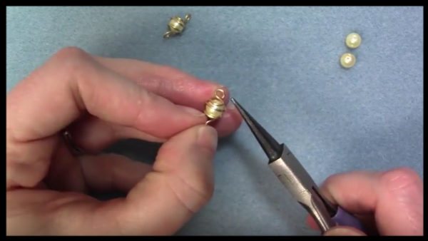 How to Make a Wire Bead Cage | Craft Minute