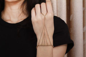 23 Beautiful Hand Chain Designs for Jewelry Making | Craft Minute