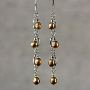 27 Creative Earring Wire Frame Designs | Craft Minute