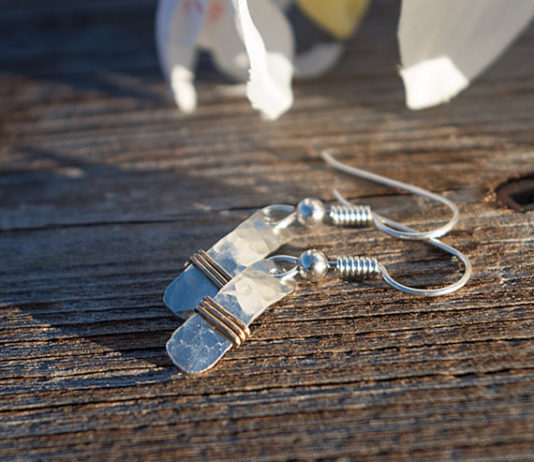 21 Pretty Mixed Metal Earring Designs | Craft Minute