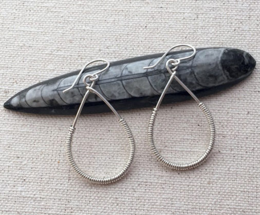 27 Creative Earring Wire Frame Designs | Craft Minute